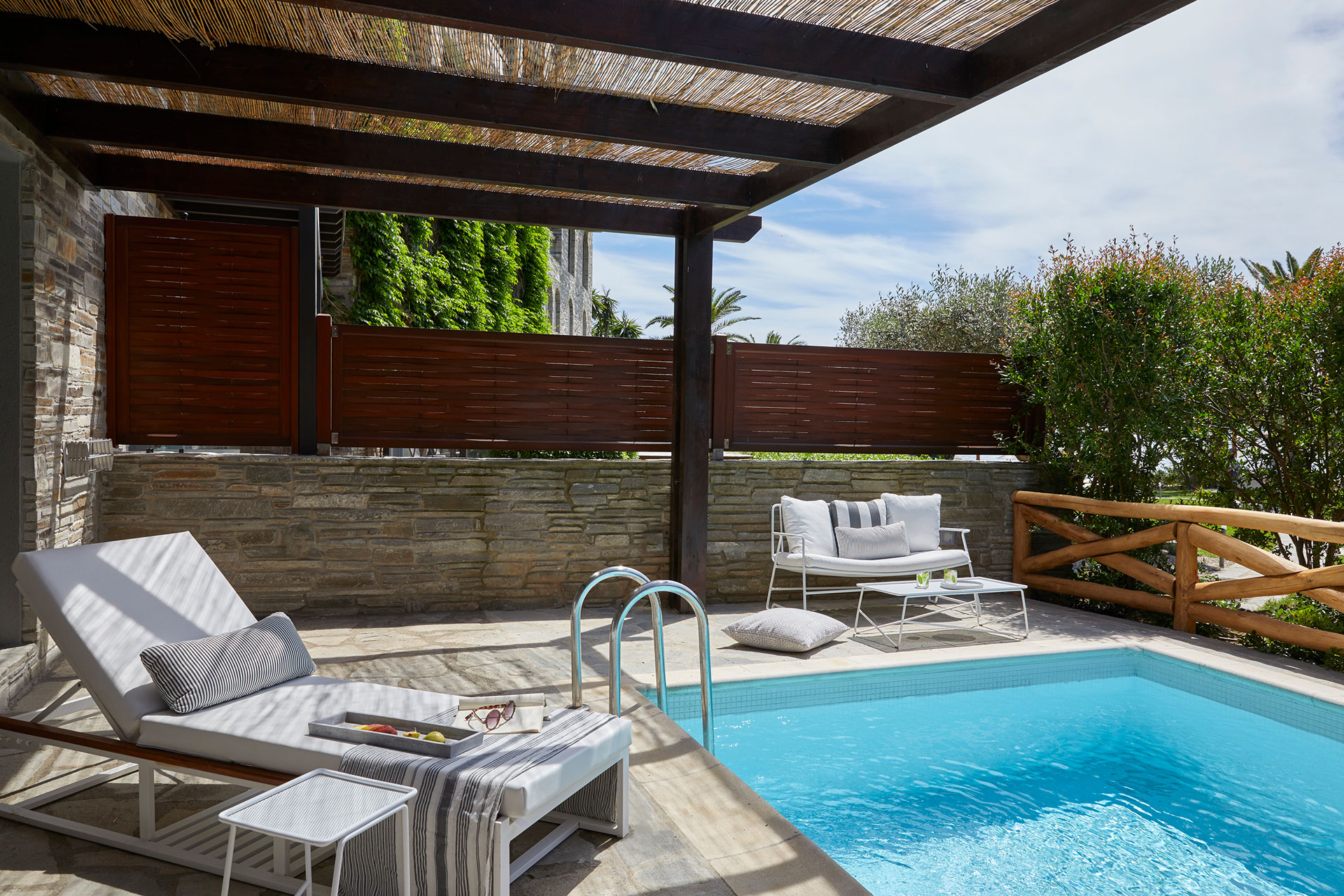 Suite with Private Pool | Eagles Palace Halkidiki